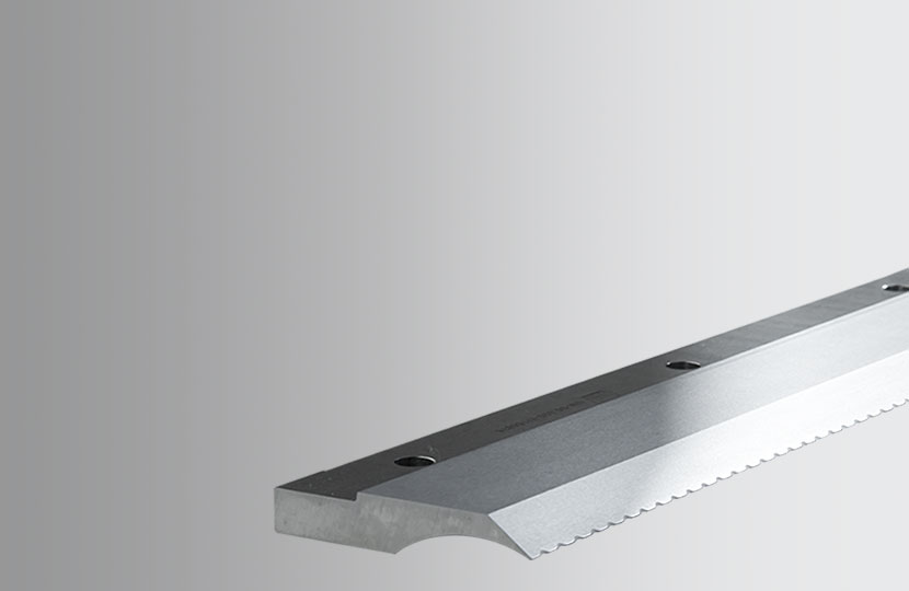 Skinning knives for fish processing | Kyocera Unimerco