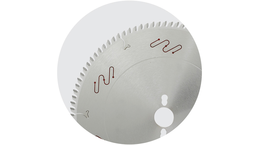 Circular saw blades for the woodworking industry | Kyocera Unimerco