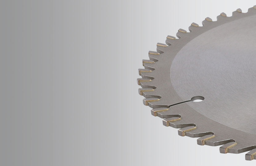 Planer saw blades for professional woodworking | Kyocera Unimerco